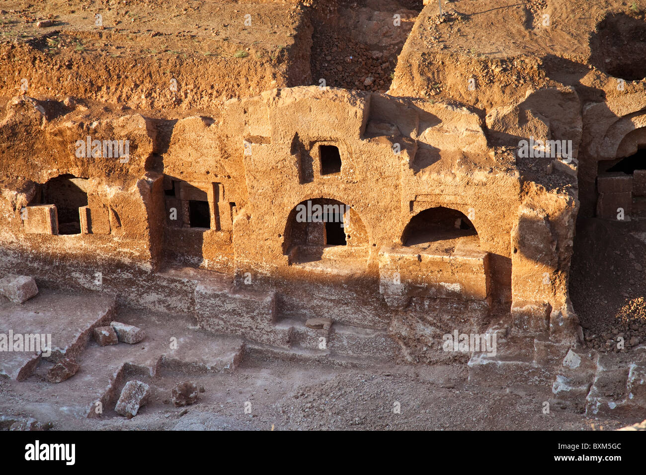 Byzantine Roman tomb ruins of Dara, Eastern Turkey Stock Photo - Alamy