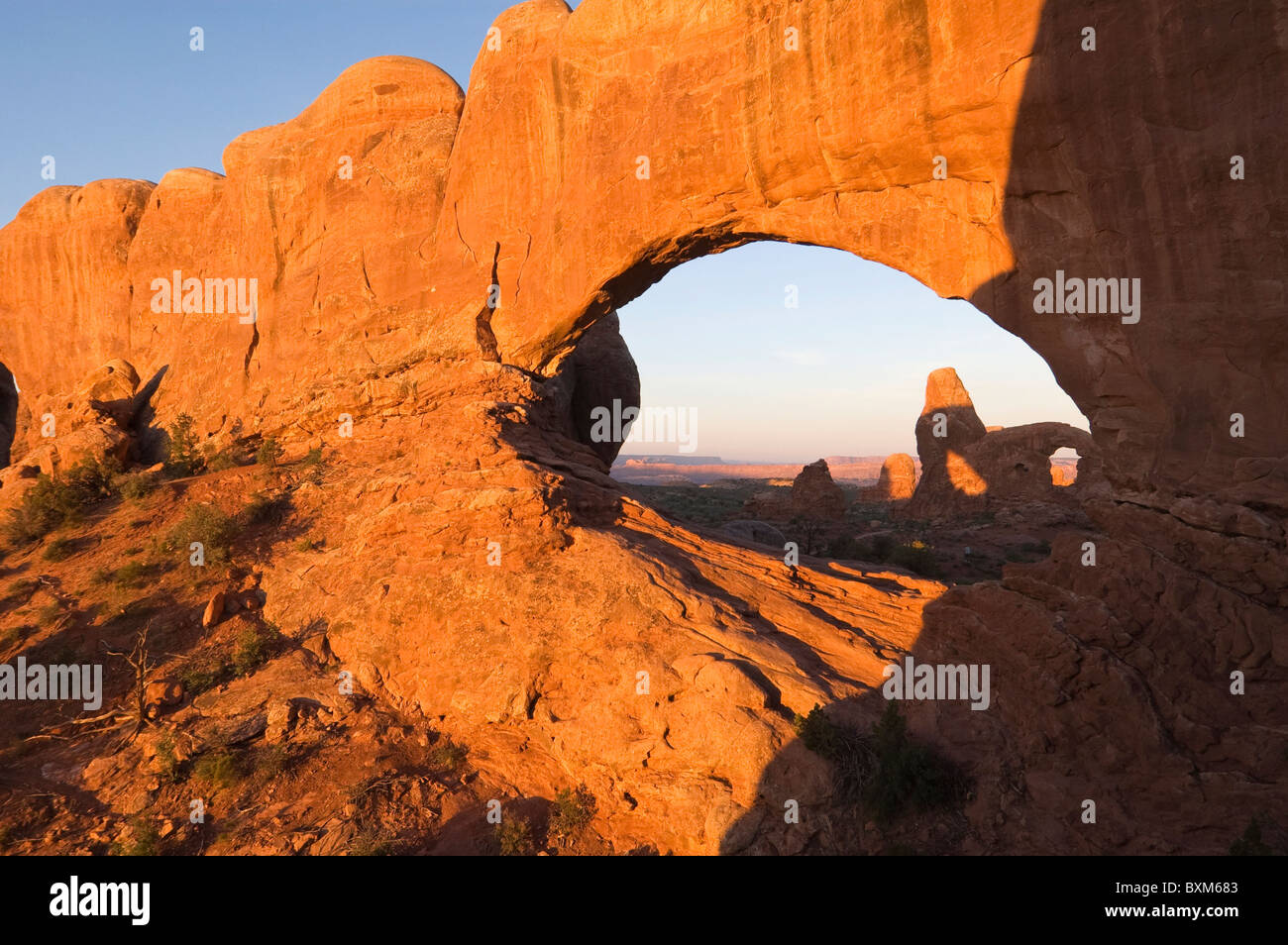 Elk289-1667 Utah, Arches National Park, Windows Arches, North Window ...