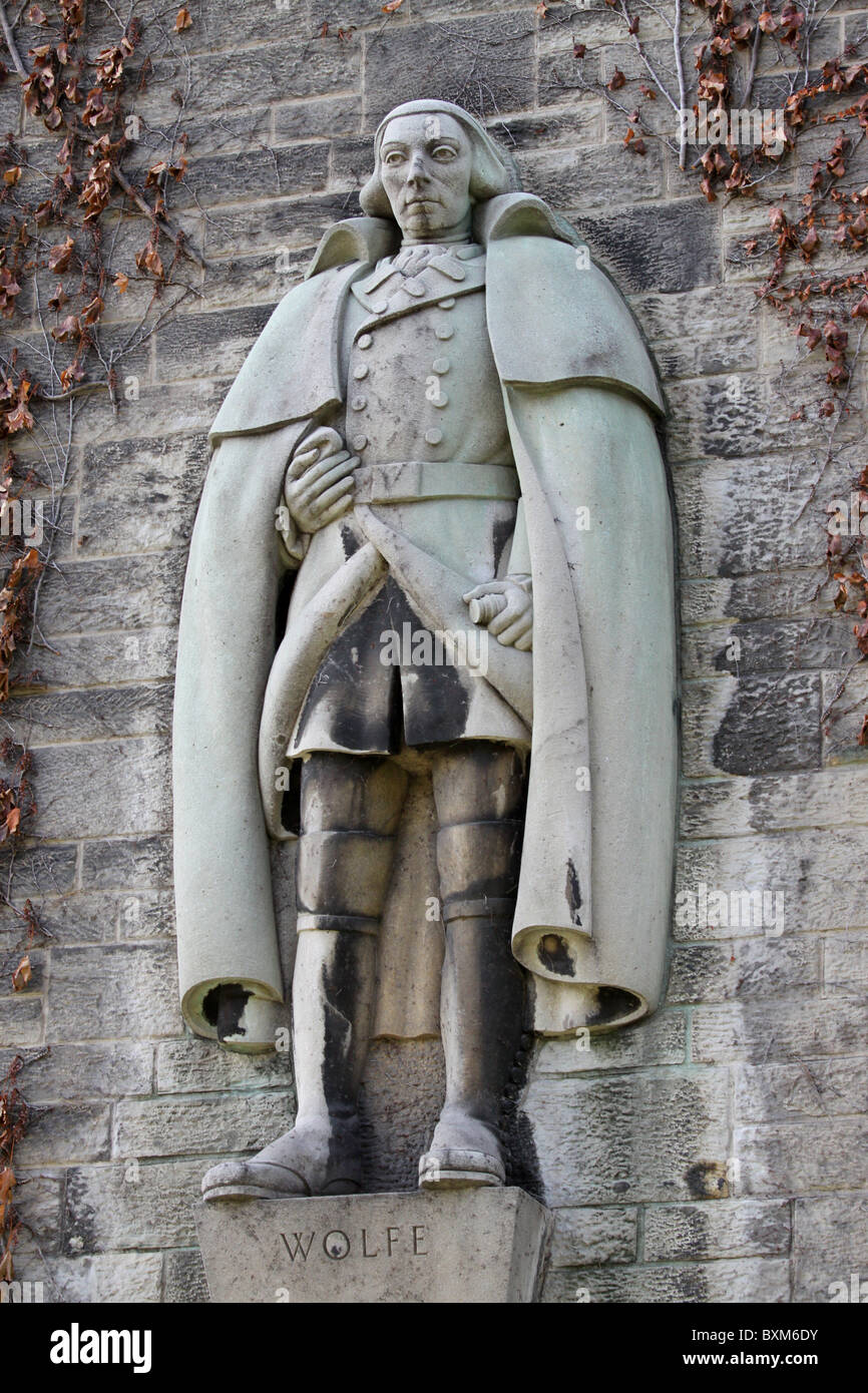 Statue of General James Wolfe Stock Photo - Alamy
