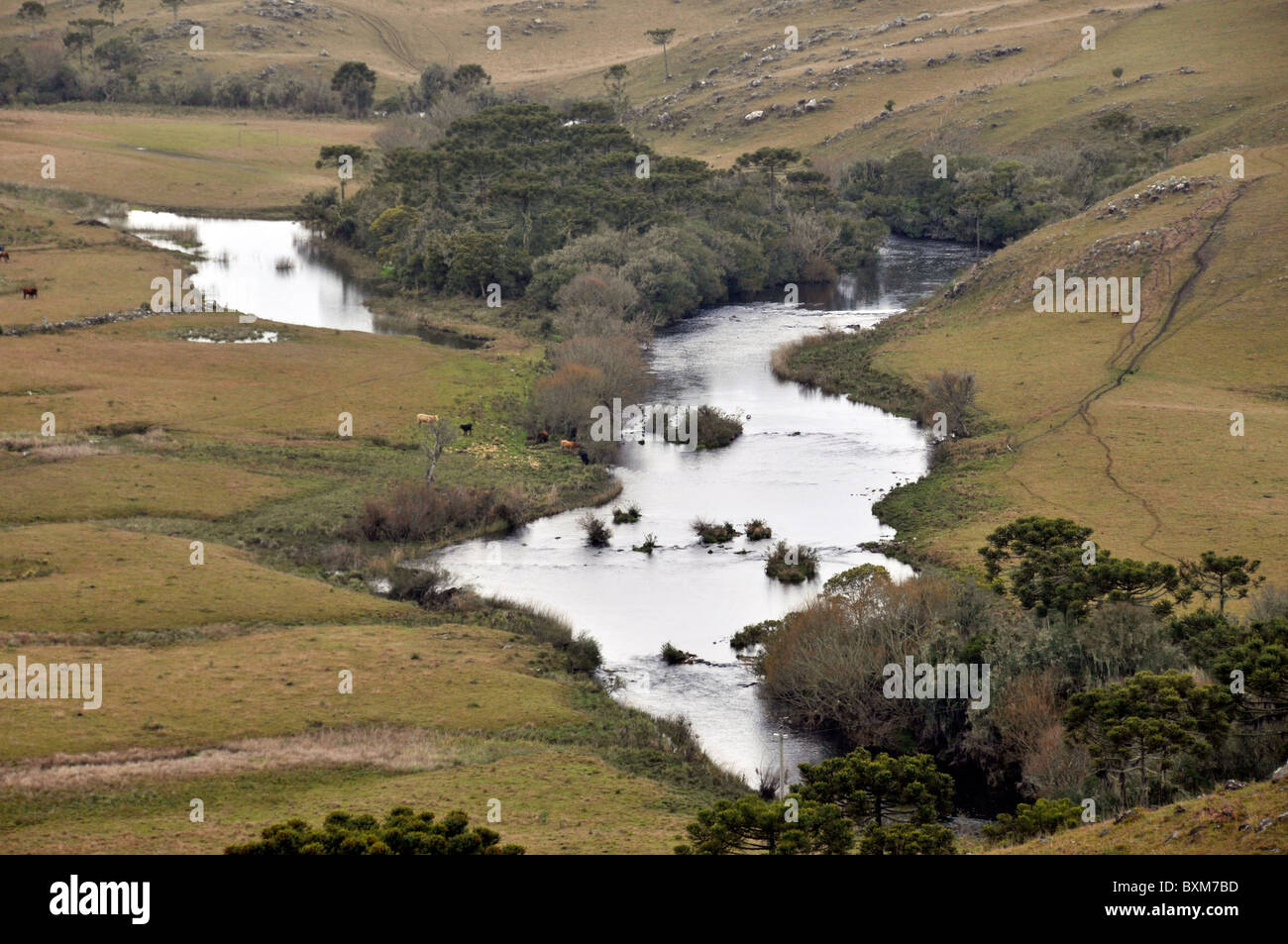 Curved river and valley hi-res stock photography and images - Alamy
