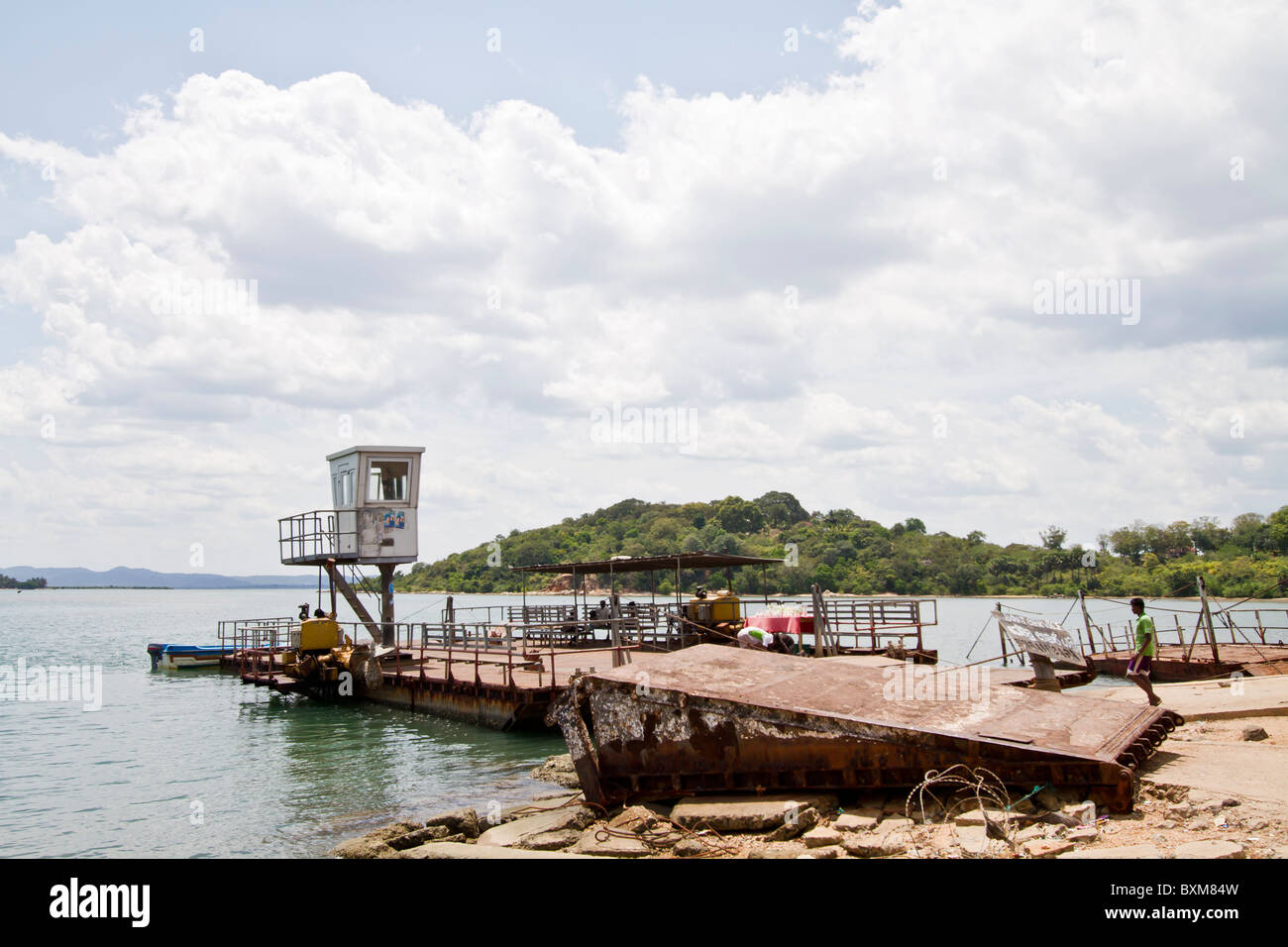 Old Kinniya Ferry, Trincomalee, Sri Lanka Stock Photo - Alamy