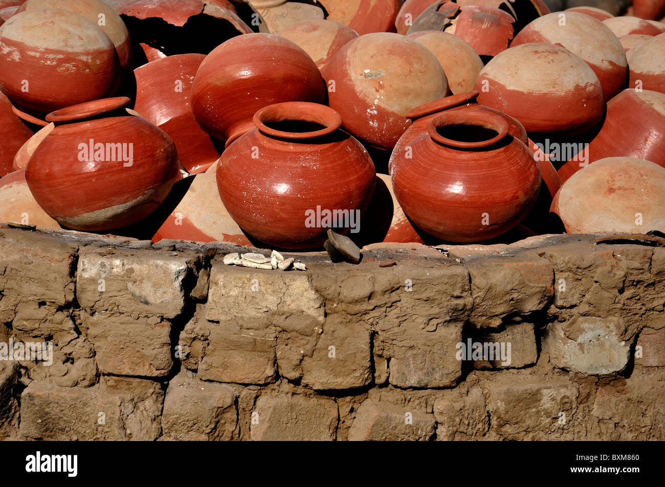 Pitcher pottery hi-res stock photography and images - Alamy