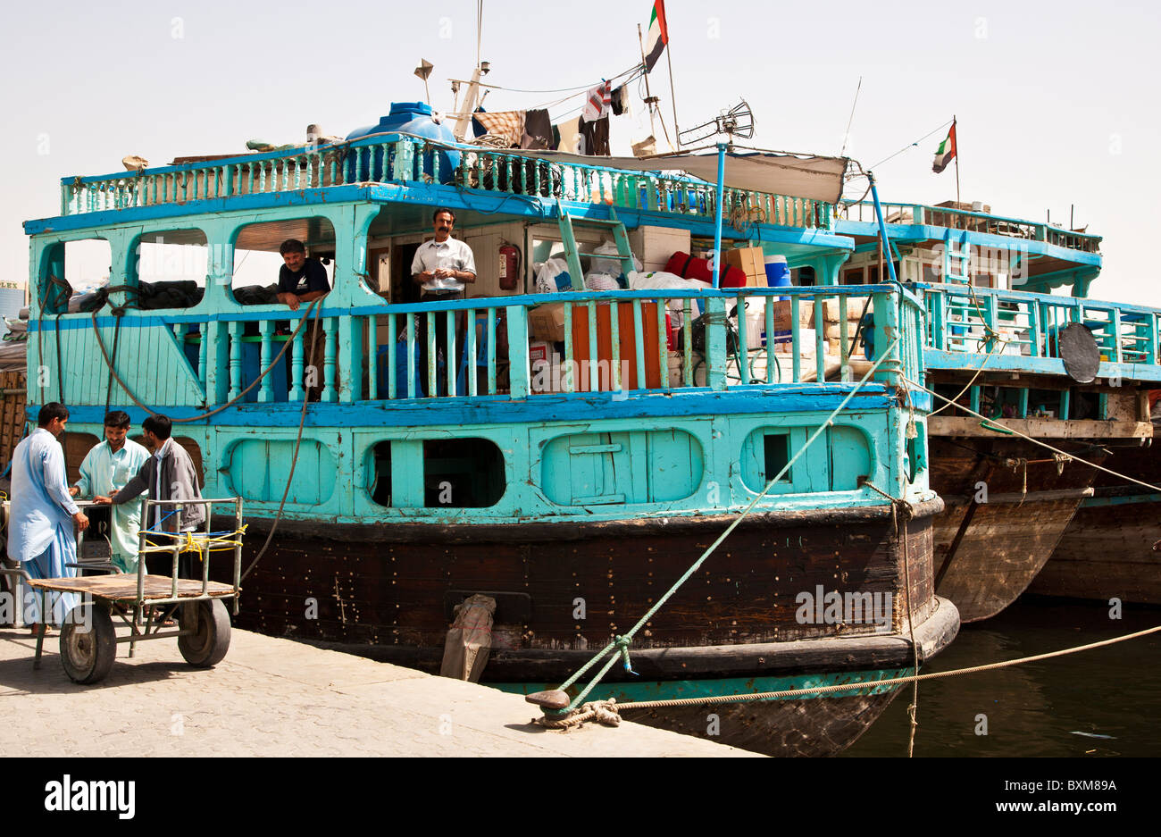 Traditional boat uae hi-res stock photography and images - Alamy