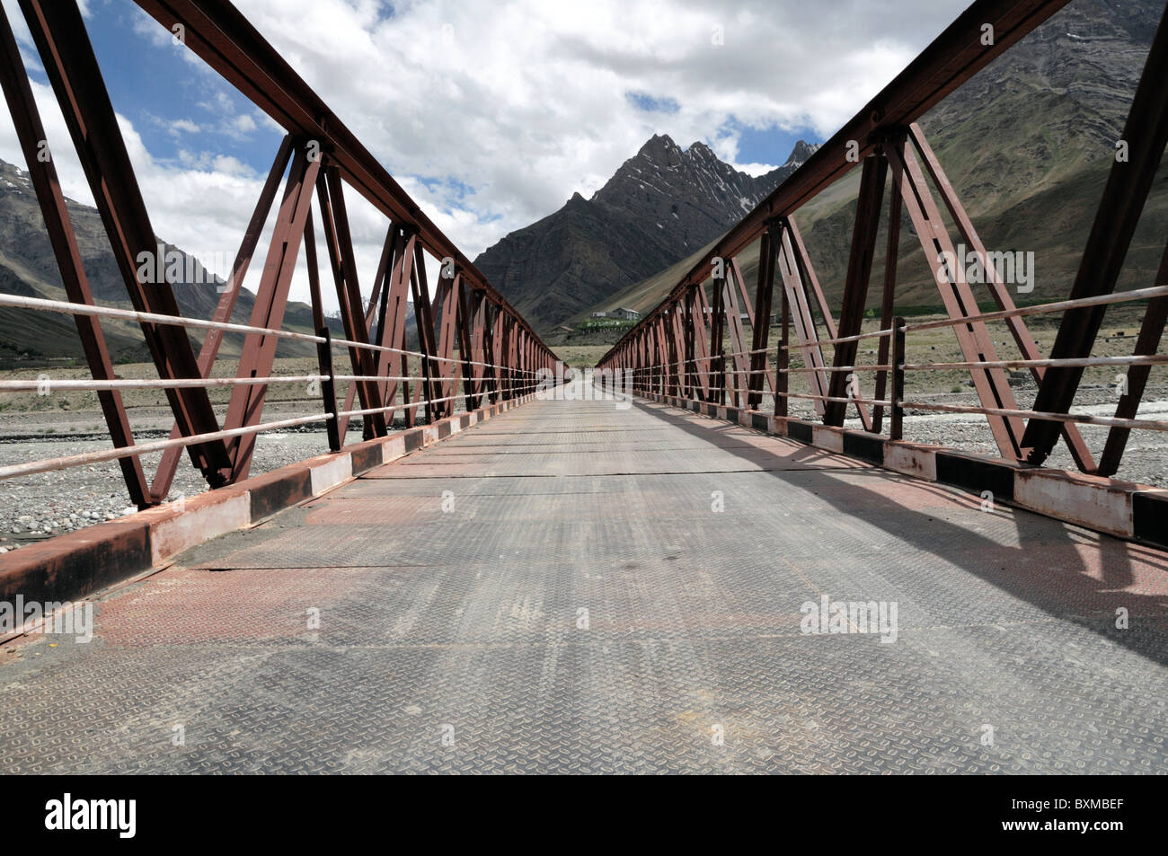 Bailey bridge india hi-res stock photography and images - Alamy