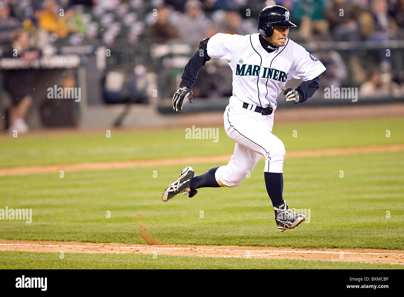 Ichiro Suzuki of the Seattle Mariners running for first Stock Photo - Alamy