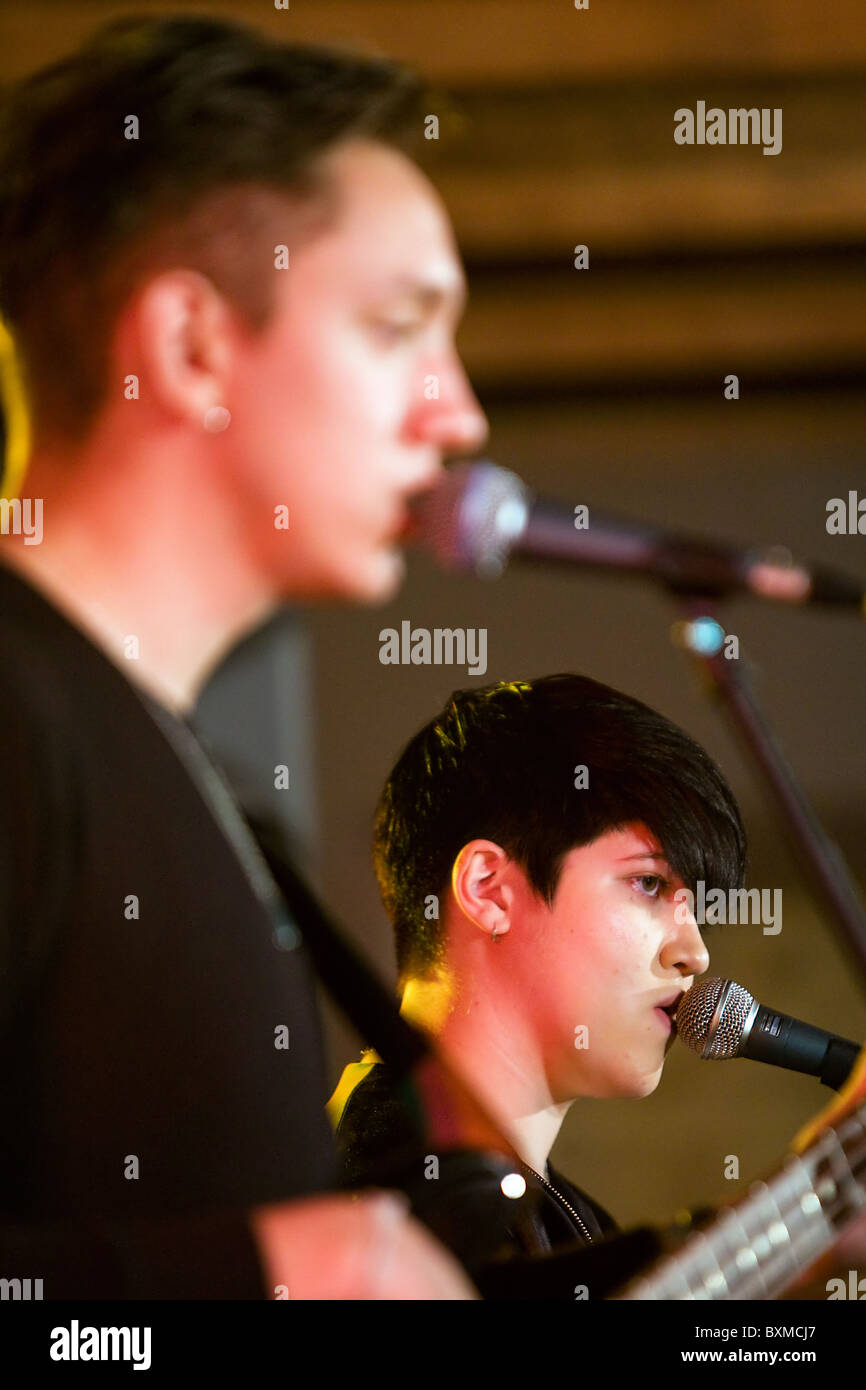 British rock concert hi-res stock photography and images - Alamy