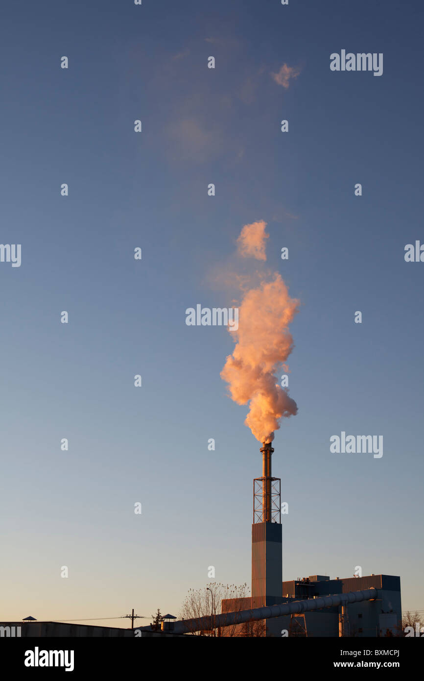Smokestack smoke pollution hi-res stock photography and images - Alamy