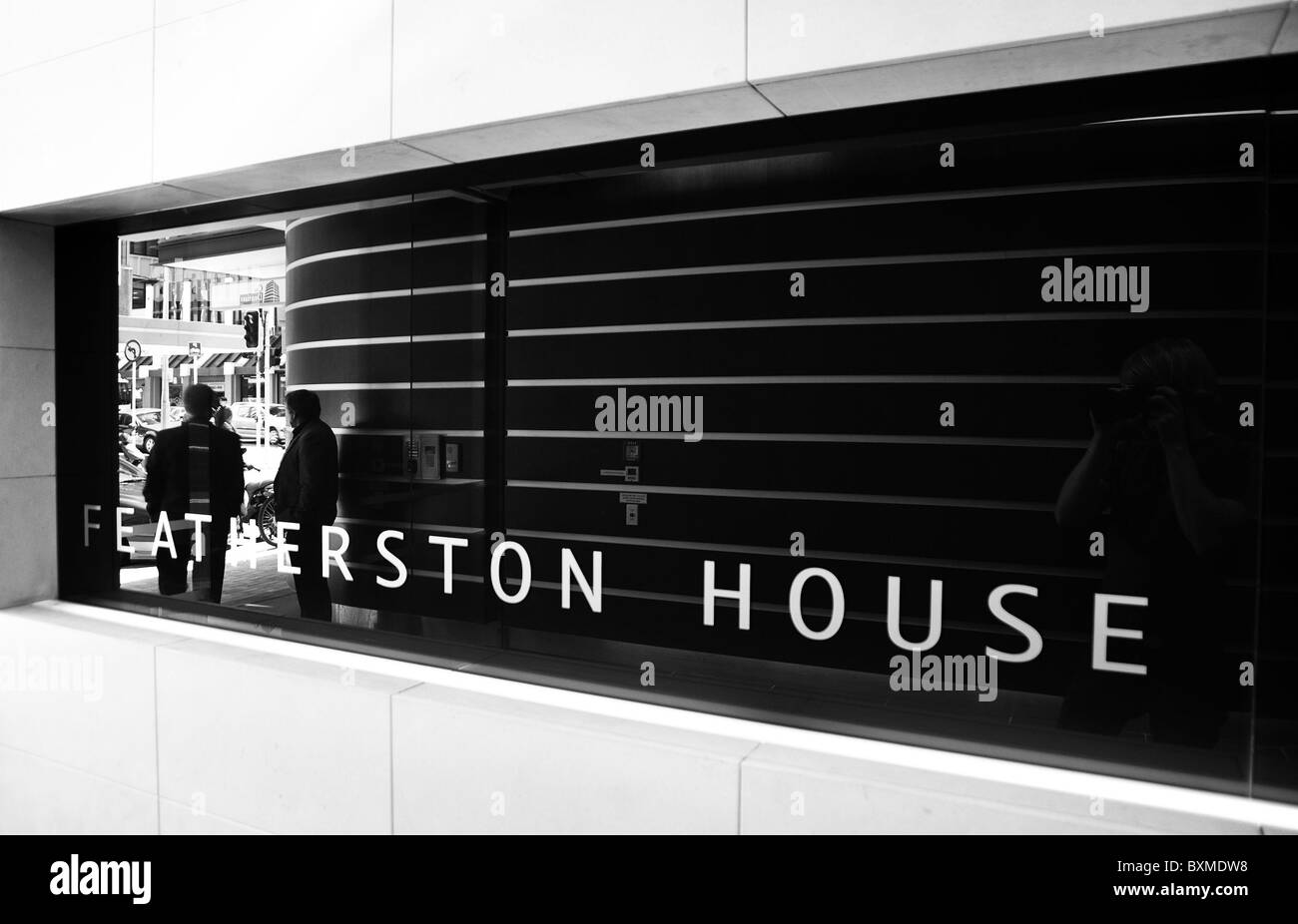 Windy wellington sign hi-res stock photography and images - Alamy