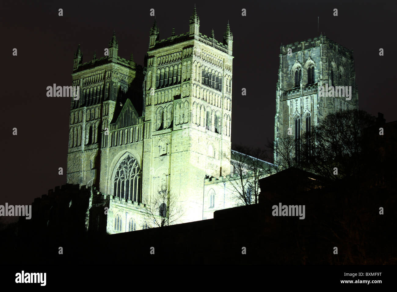 Night scene of Durham Cathedral from the river wear Stock Photo - Alamy