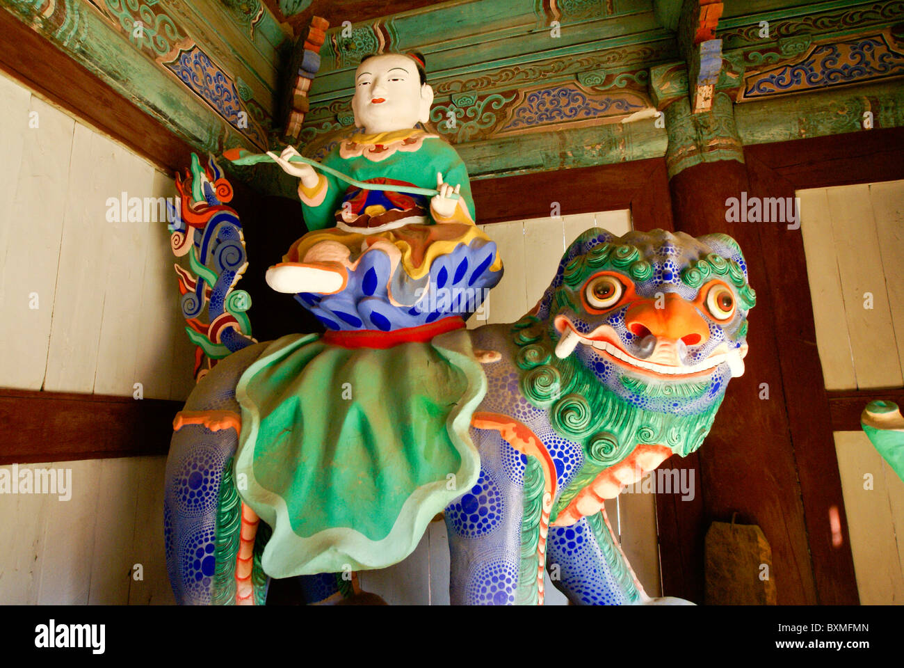 Korean tiger traditional painting hi-res stock photography and images ...