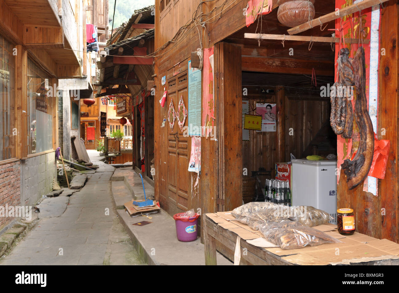 Shops and stalls at the Longji Rice Terraces, Guilin area, Southern ...