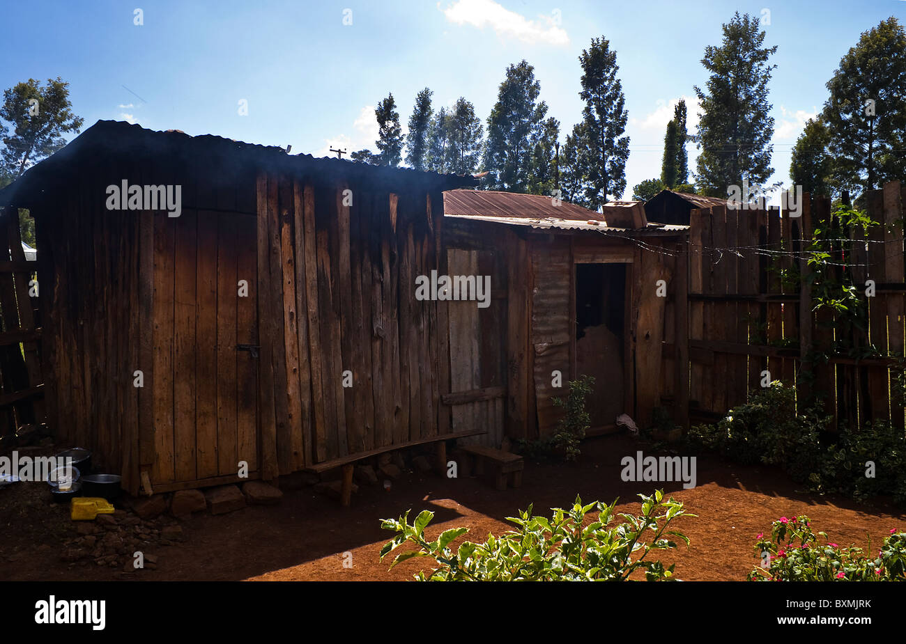 African kitchen hut hi-res stock photography and images - Alamy