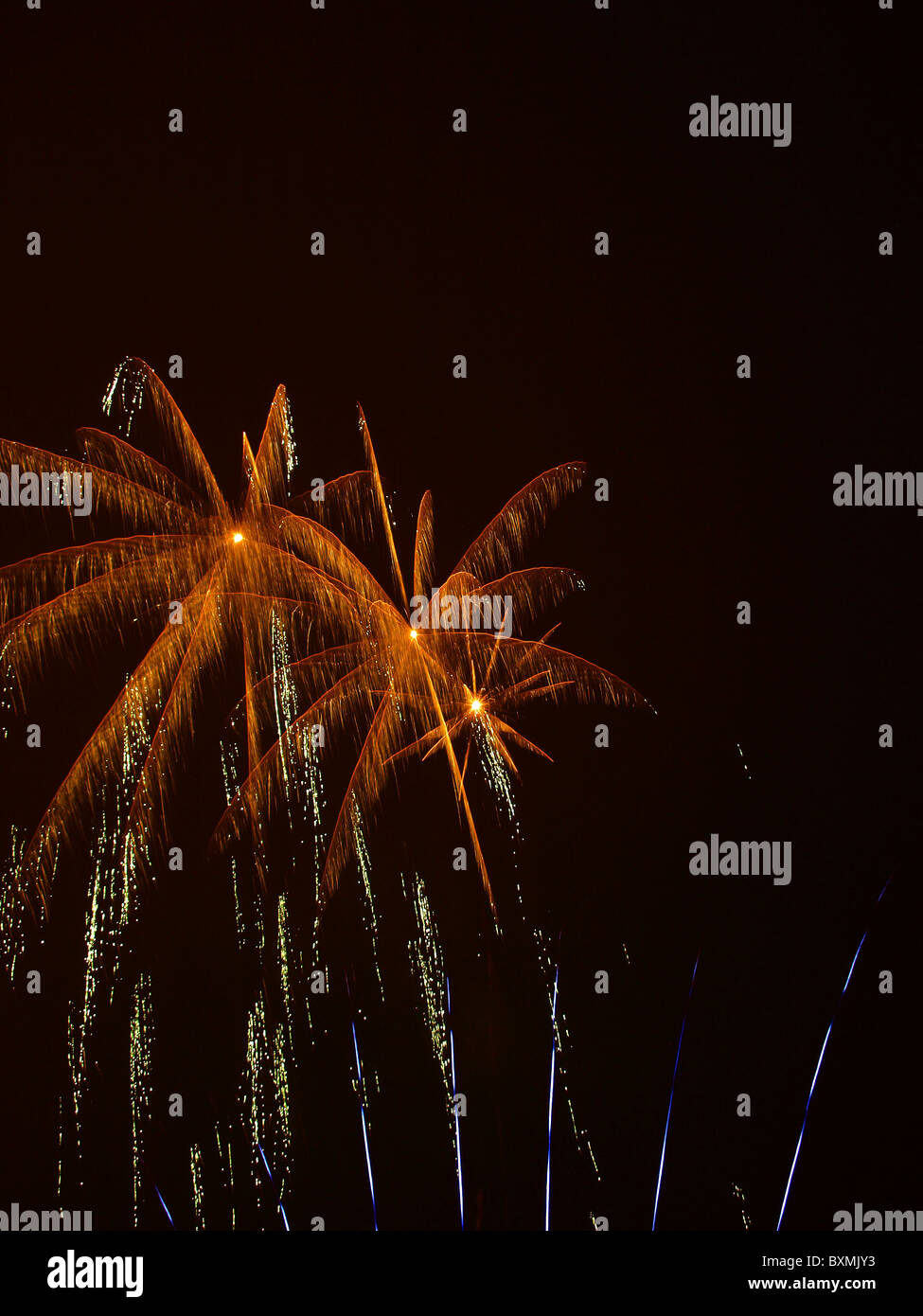 Impressive fireworks hi-res stock photography and images - Alamy
