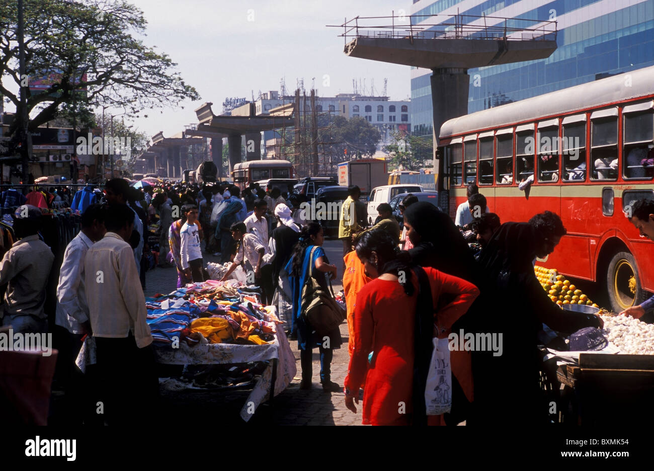Street market Mumbai India Stock Photo - Alamy