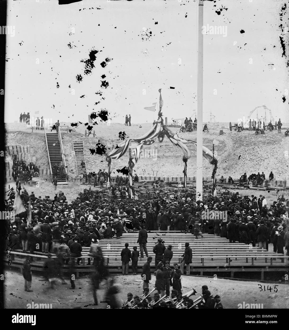 Charleston, South Carolina. Flag-raising ceremony at Fort Sumter ...