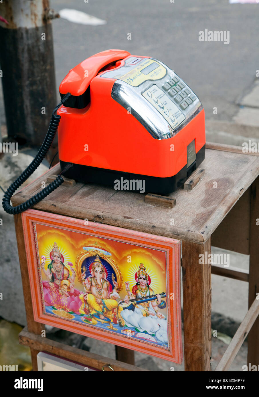 Indian Public Telephone High Resolution Stock Photography and Images ...