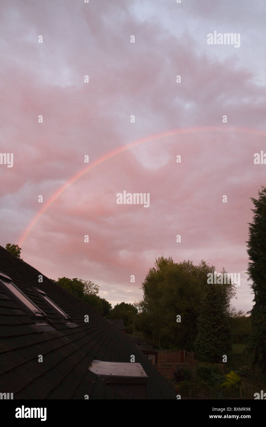 Semi circular rainbow hi-res stock photography and images - Alamy