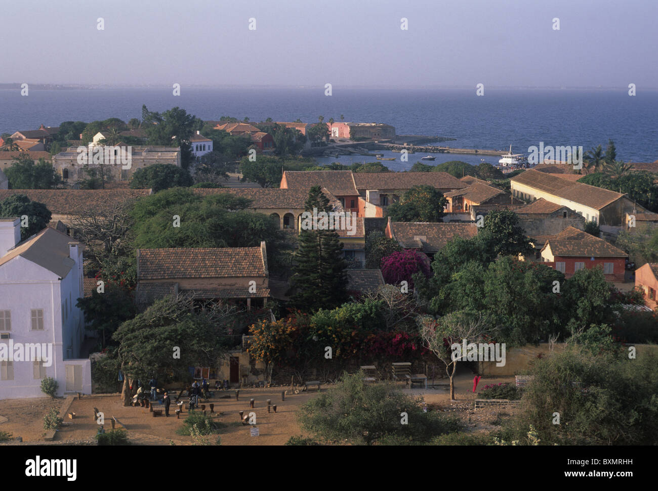 Goree island monument hi-res stock photography and images - Alamy