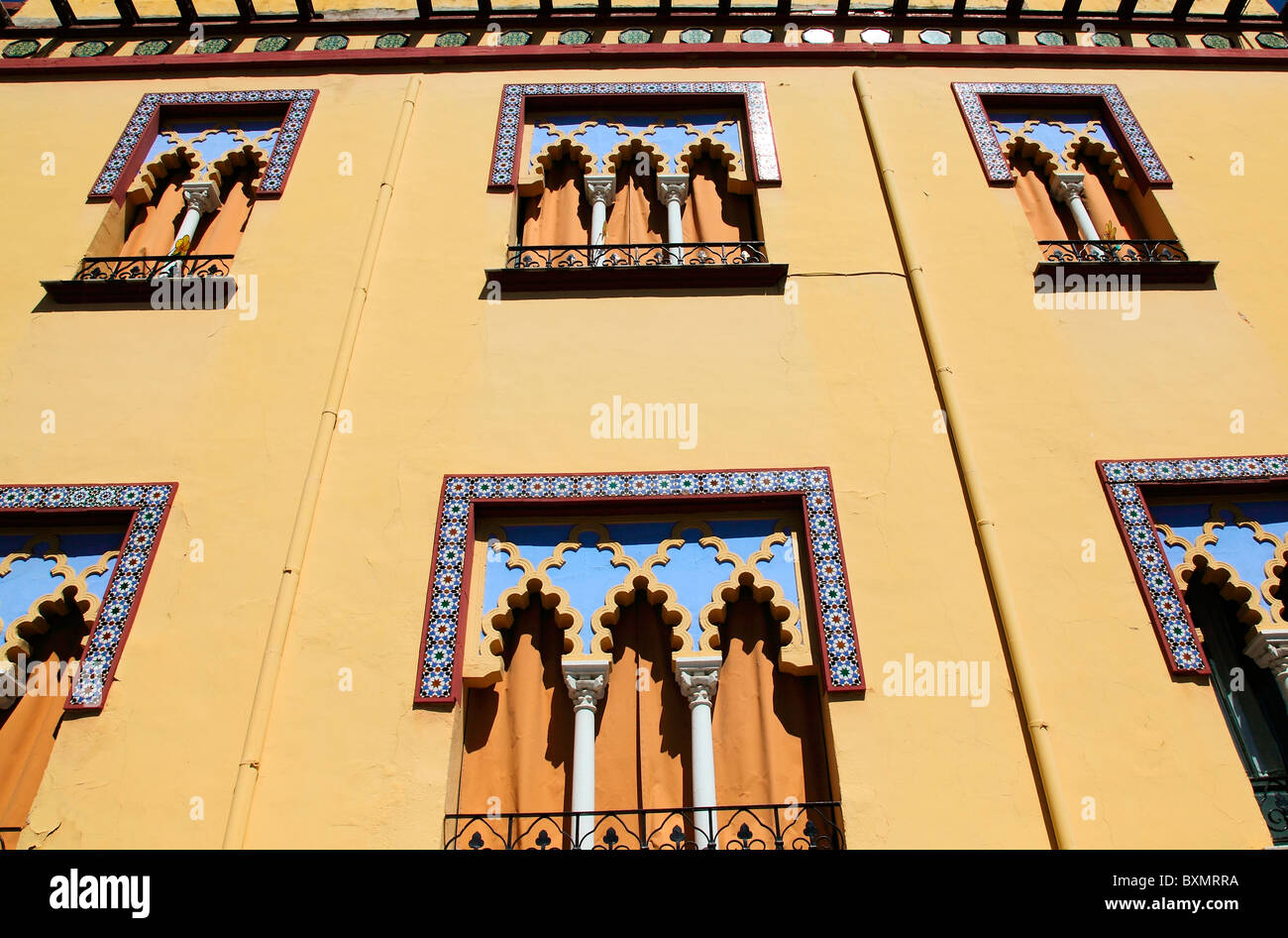 Moorish design window on a building in Cordoba, Spain Stock Photo - Alamy