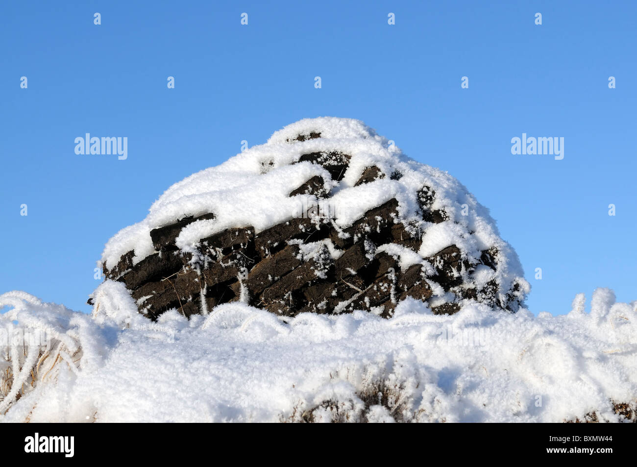 Peat stack hi-res stock photography and images - Alamy