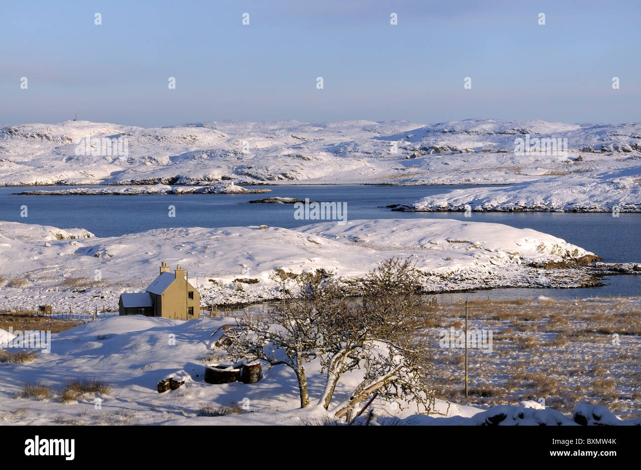 Croft house on East Loch Roag at Kirkibost on the Isle of Lewis Stock ...
