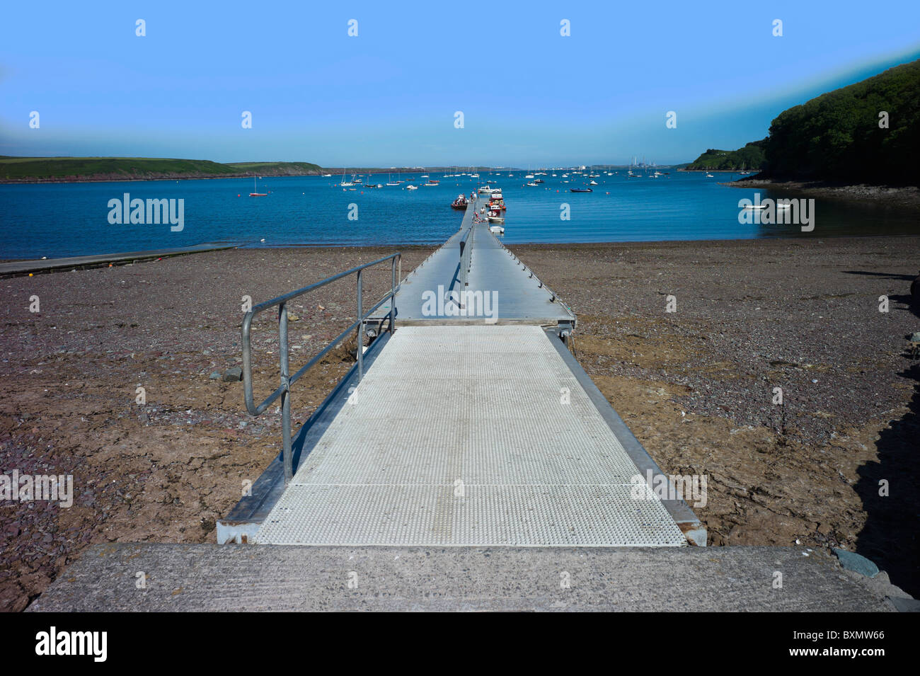 harbour marina and boats at the sailing resort of dale on the ...
