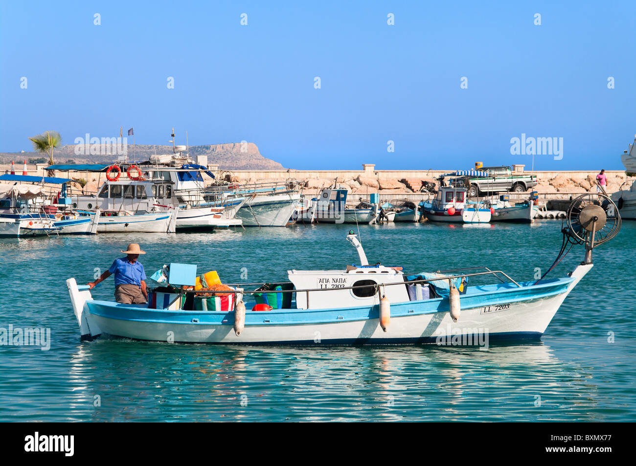 Motor dory hi-res stock photography and images - Alamy