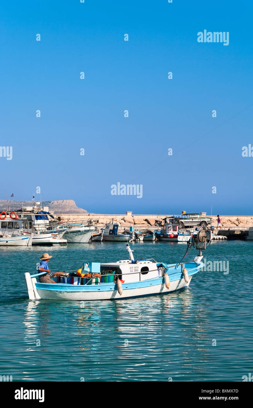 Motor dory hi-res stock photography and images - Alamy