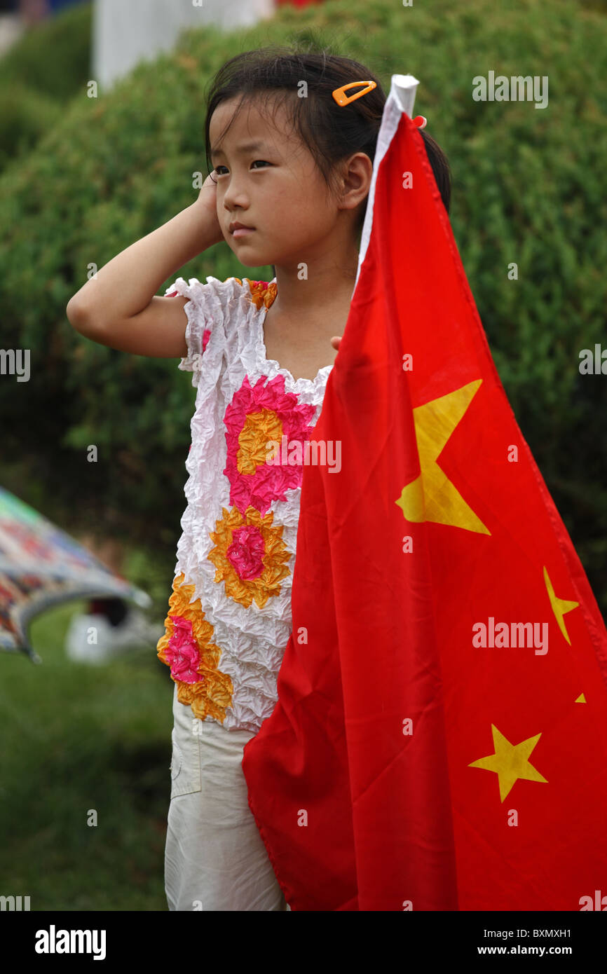 Parade viewers hi-res stock photography and images - Alamy