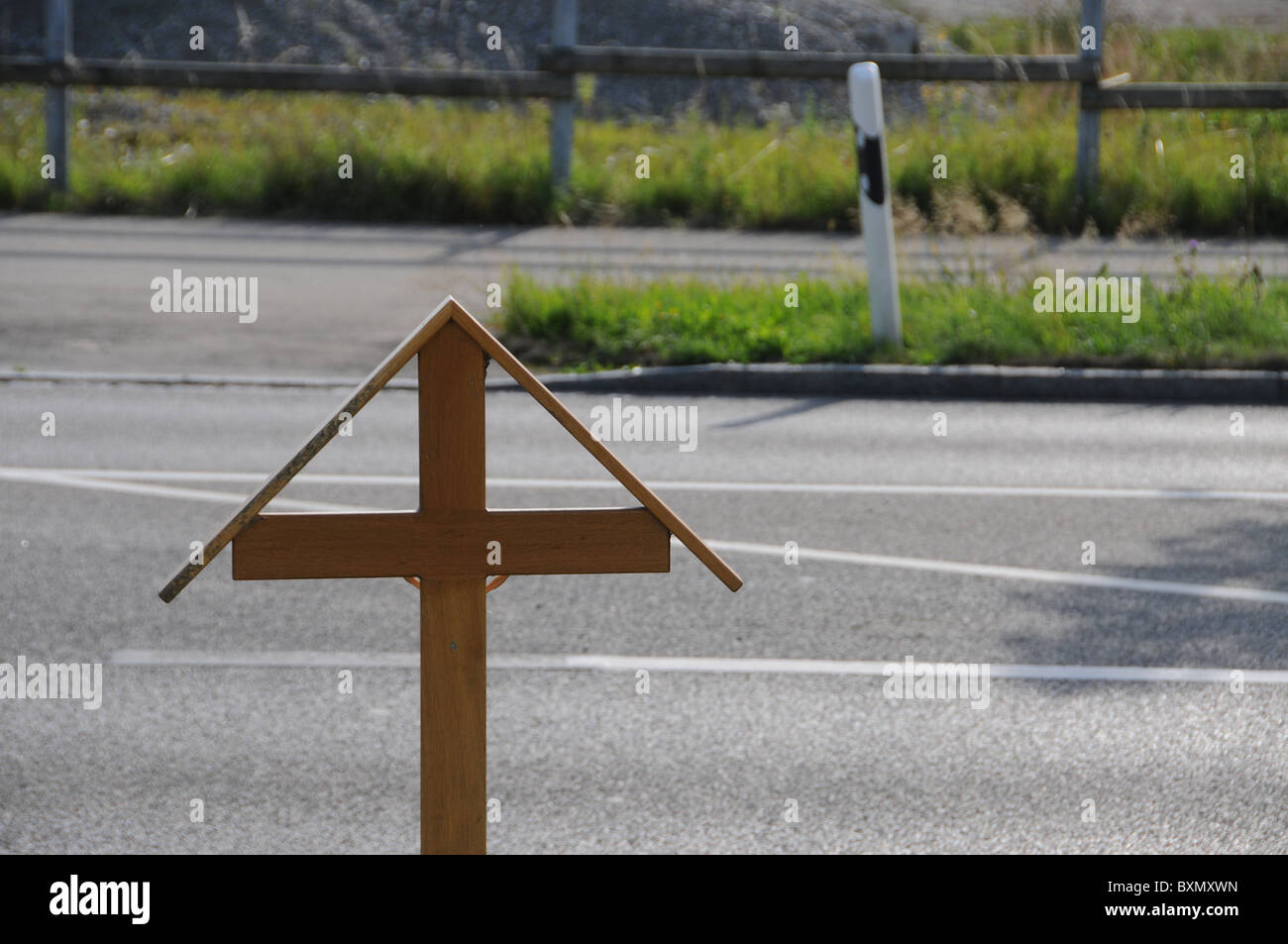 Cautionary cross at the accident site Stock Photo - Alamy