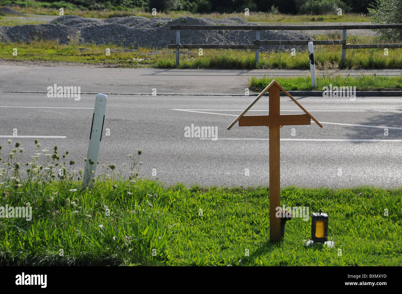 Cautionary cross at the accident site Stock Photo - Alamy