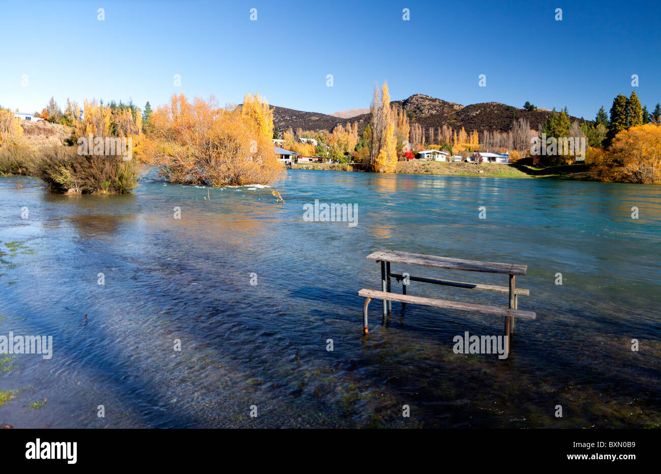 The Clutha River in flood at the mid May 2010 Stock Photo - Alamy
