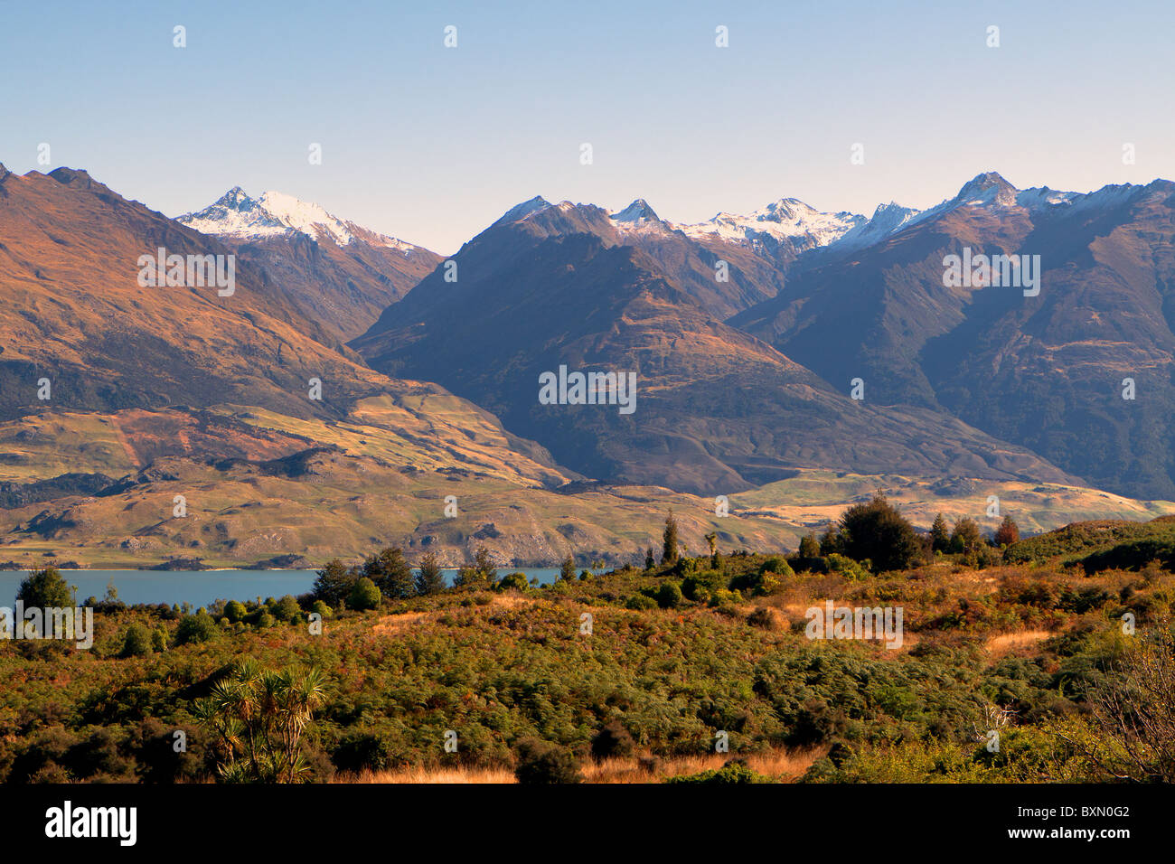 Lake hawea new zealand hi-res stock photography and images - Alamy