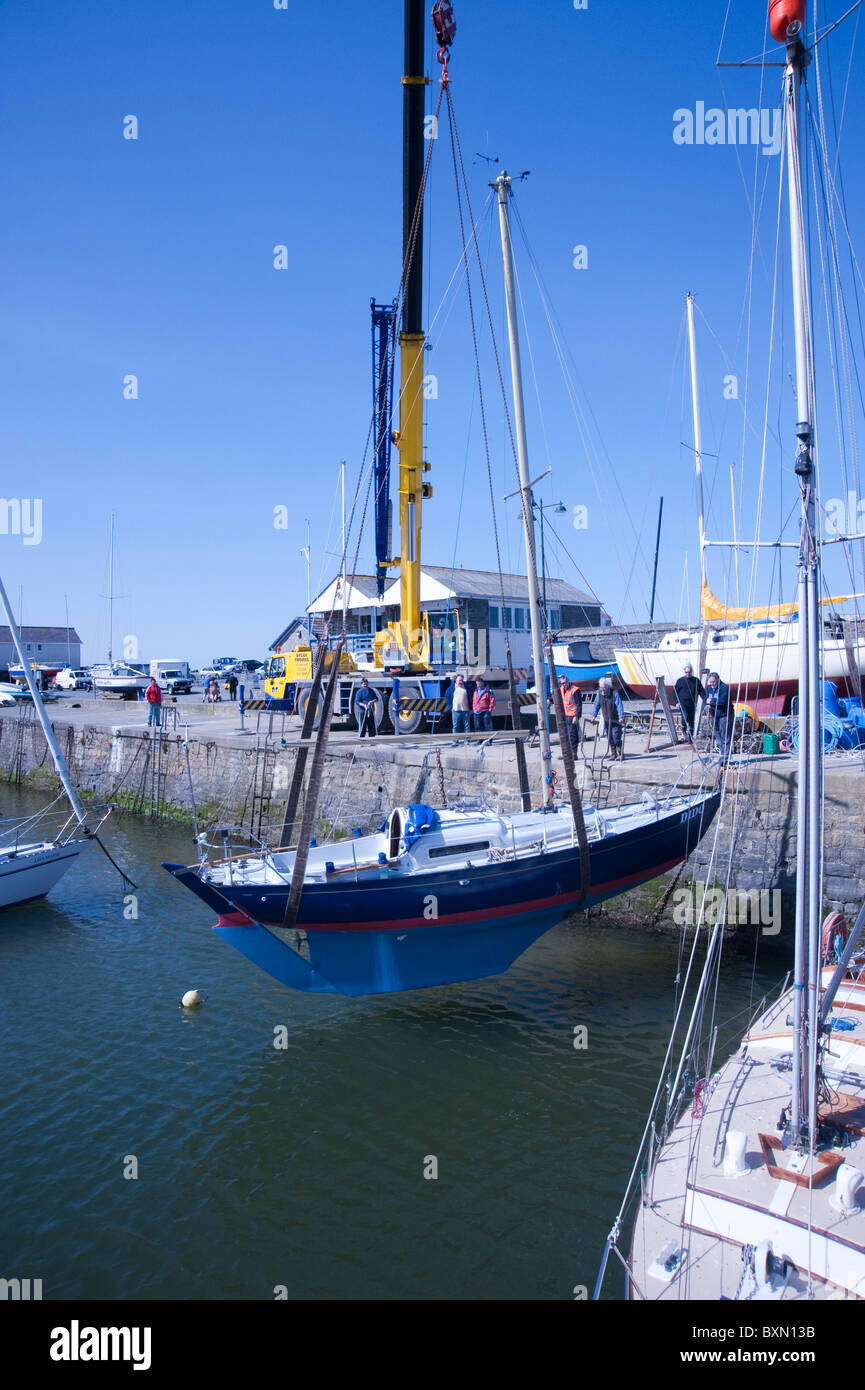 Boast go back water harbour hi-res stock photography and images - Alamy