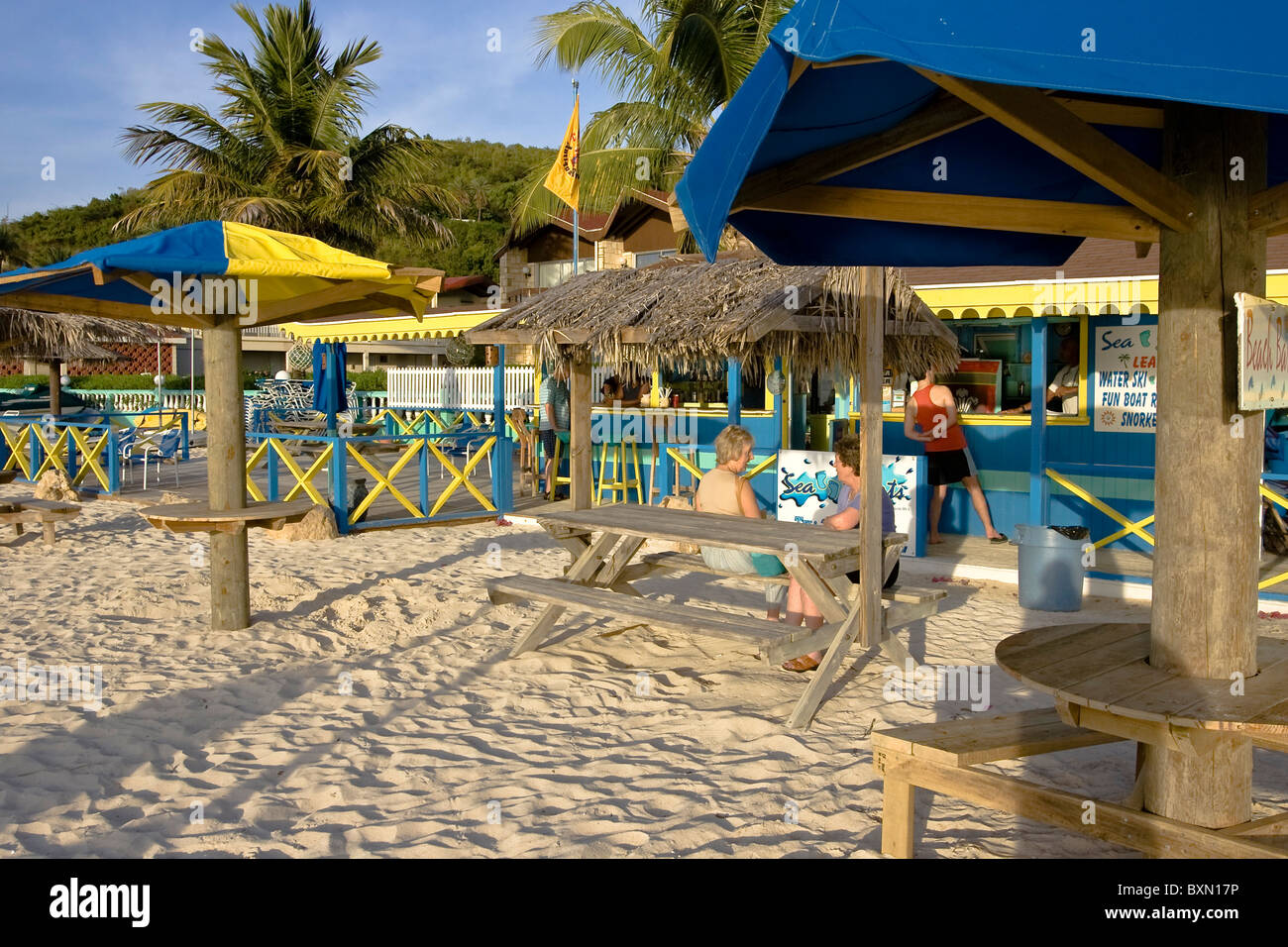 Café halcyon hi-res stock photography and images - Alamy