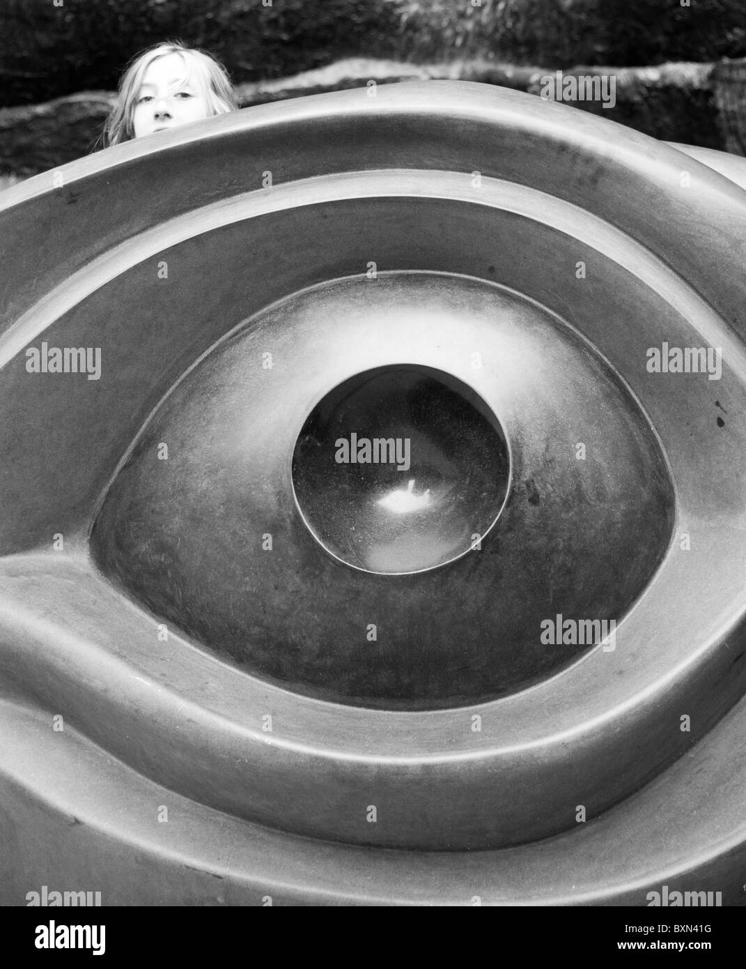 Louise Bourgeois 'Eye Benches', Agnes R. Katz Plaza, Pittsburgh ...