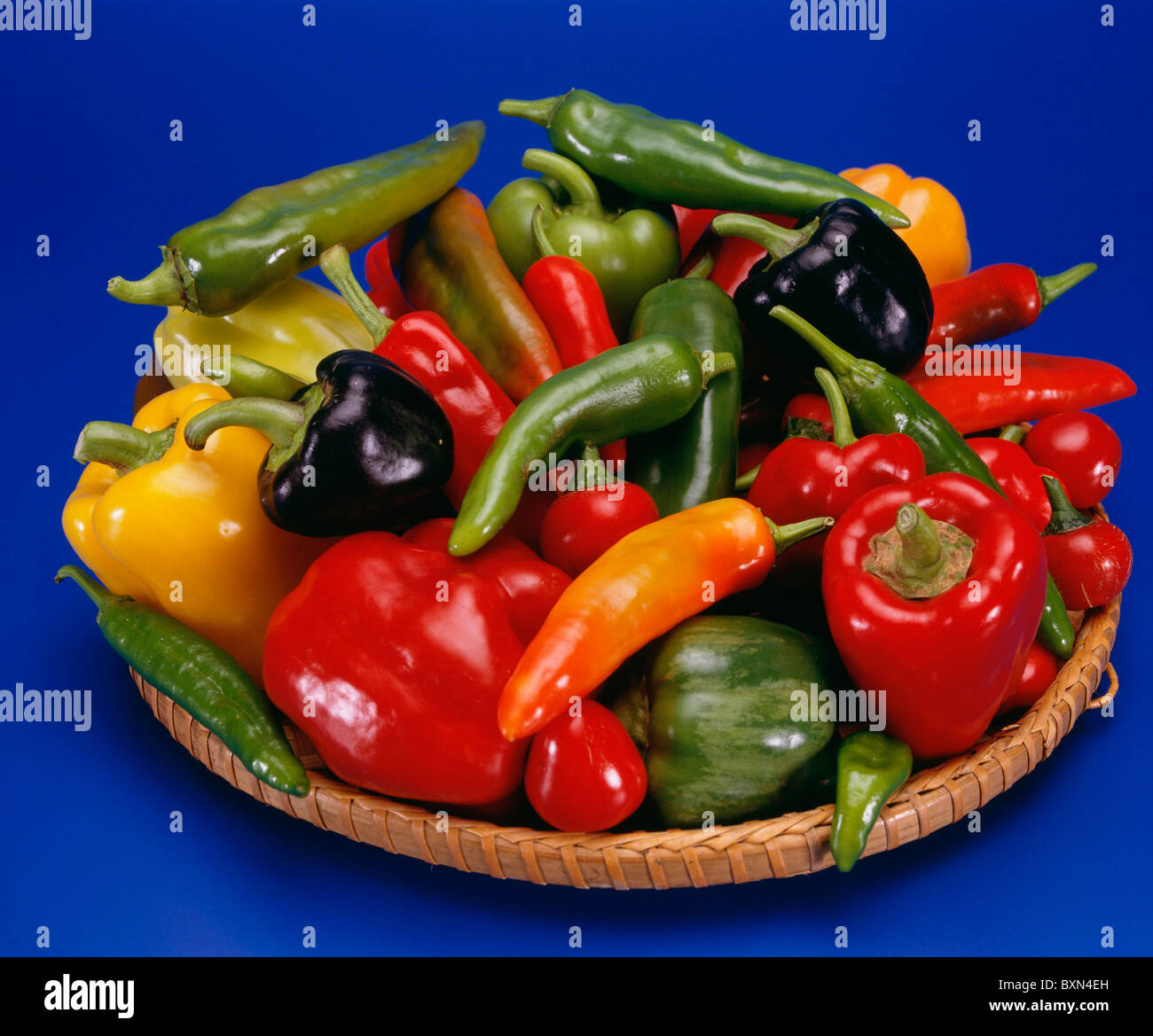ASSORTED HOT AND SWEET PEPPERS STUDIO Stock Photo - Alamy
