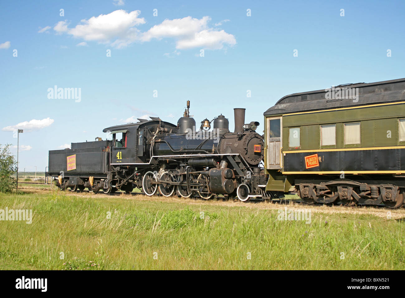 Green steam train hi-res stock photography and images - Alamy