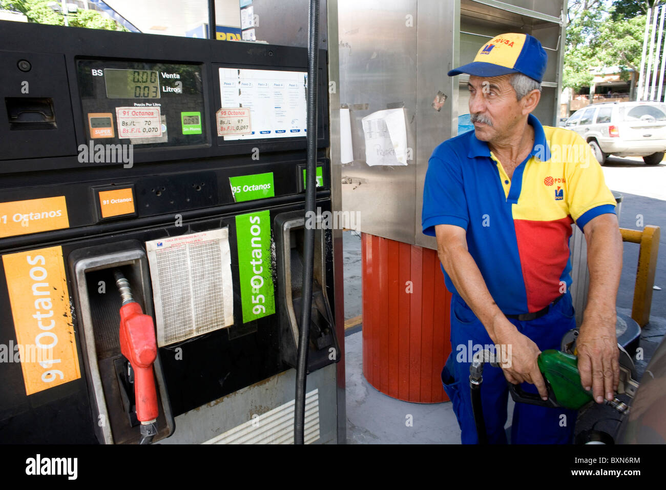 Oil fuel venezuela energy hi-res stock photography and images - Alamy