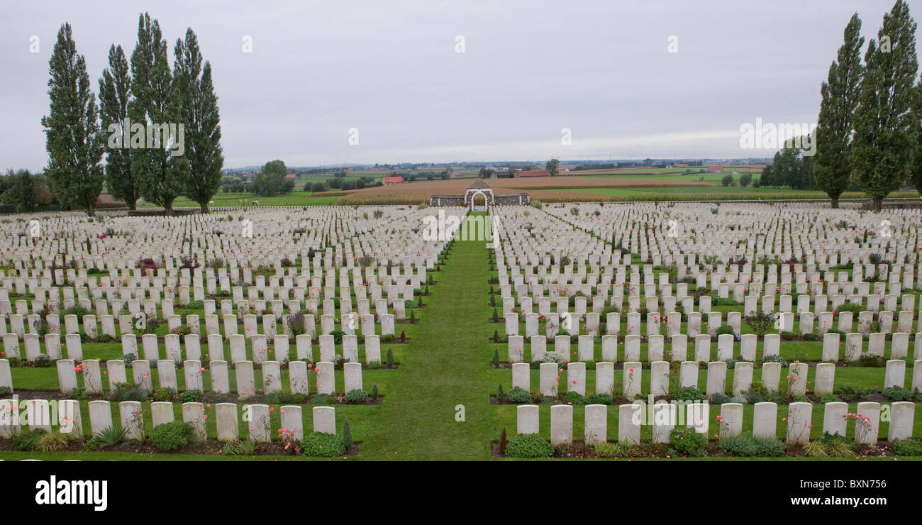 Tyne Cot Cemetery Stock Photo - Alamy