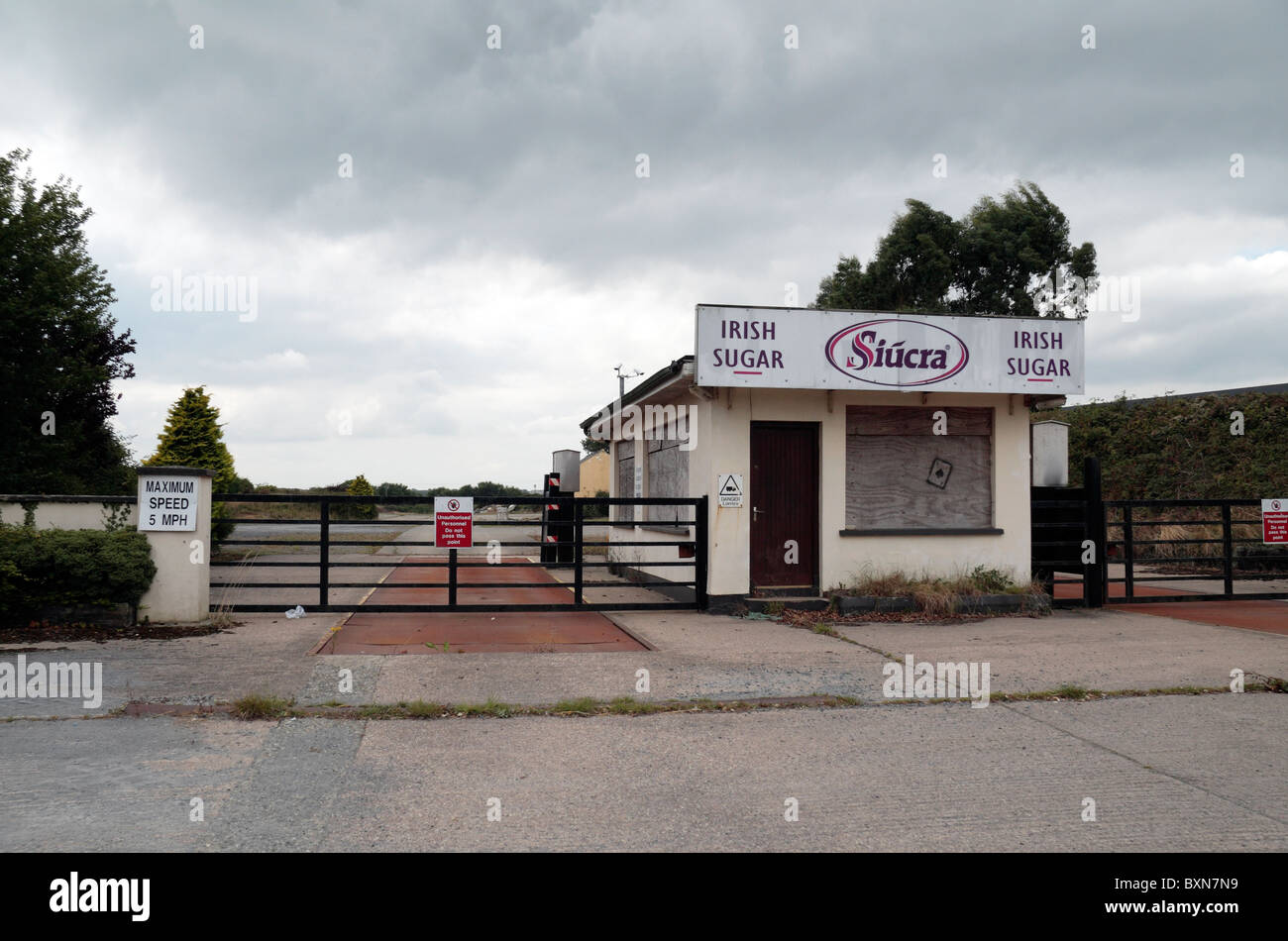 The closed down (July 2010) Irish Sugar (Siucra) plant in ...