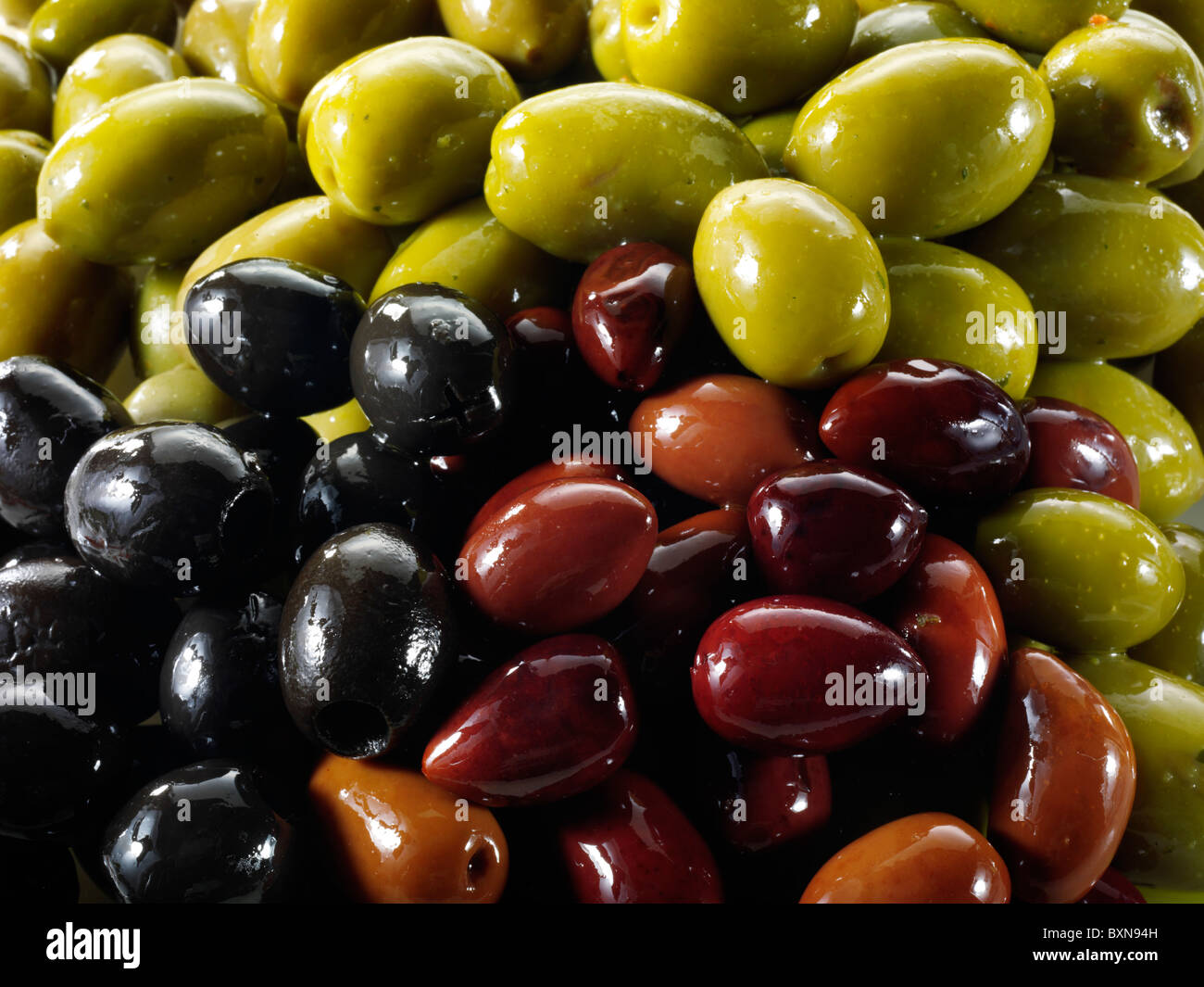 Mixed Kalamata, black & green olives Stock Photo - Alamy
