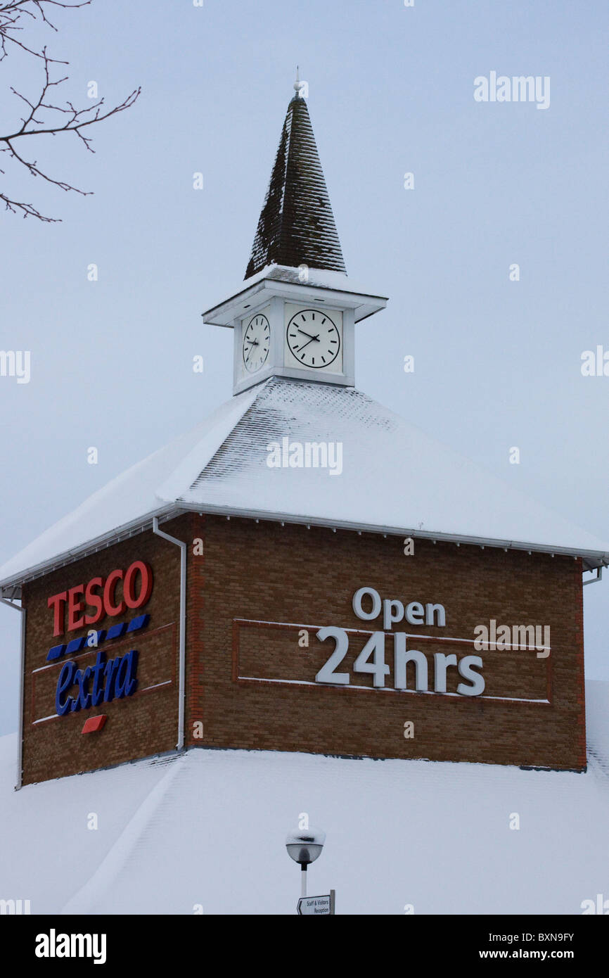 Snow On A Thin Twig High Resolution Stock Photography and Images - Alamy