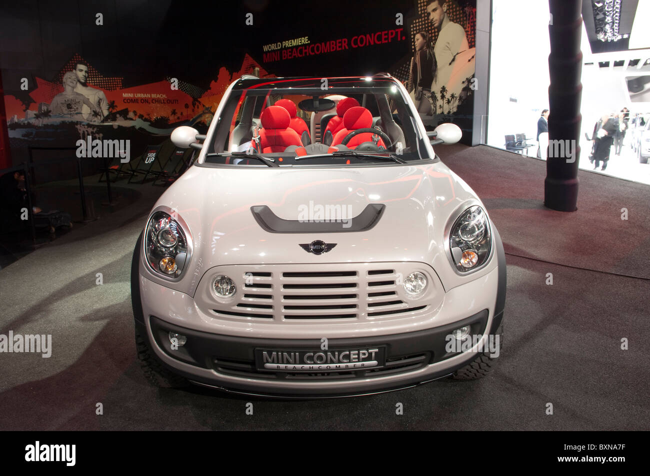 Mini beachcomber car hi-res stock photography and images - Alamy