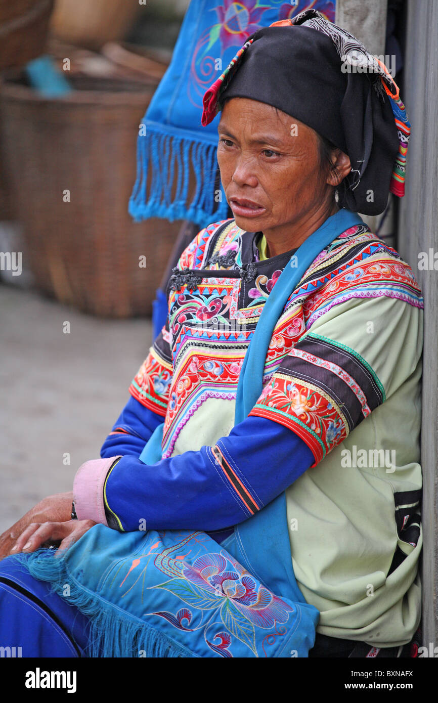 Yi ethnic minority woman at Yuanyang market, Yunnan Province, China ...