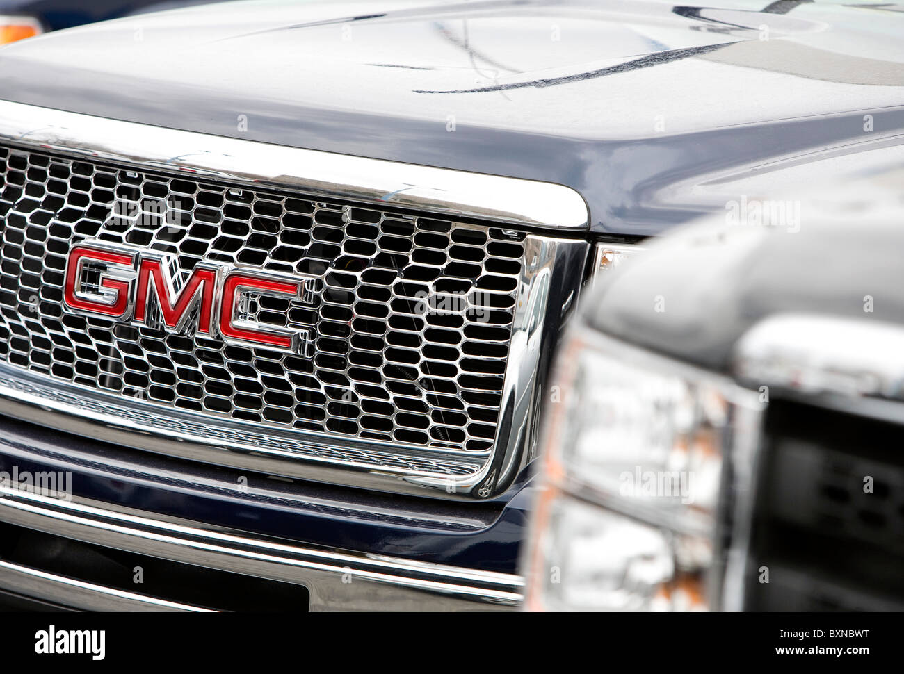 A General Motors dealer lot Stock Photo - Alamy