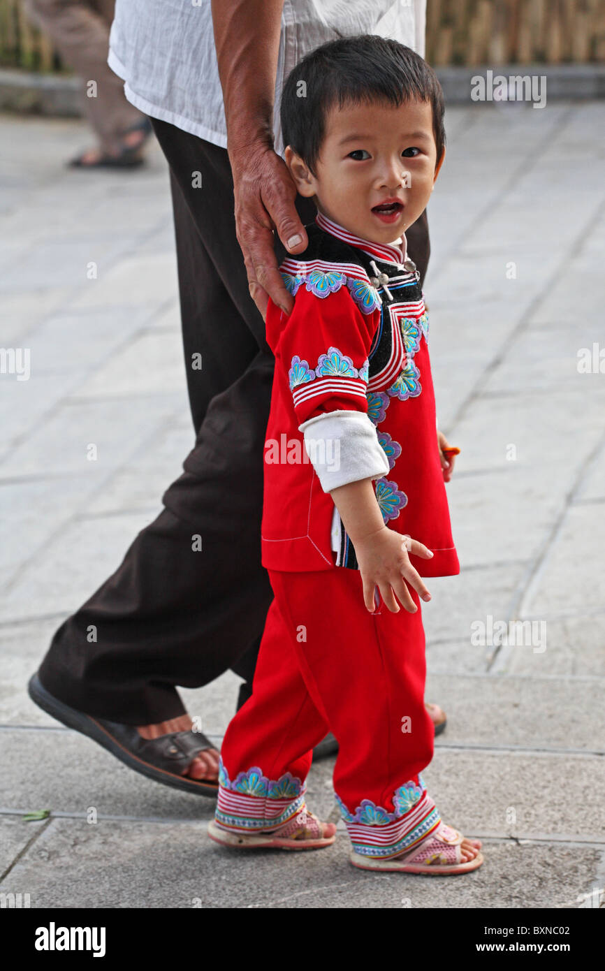 Yi ethnic minority child in Yuanyang, Yunnan Province, China Stock ...