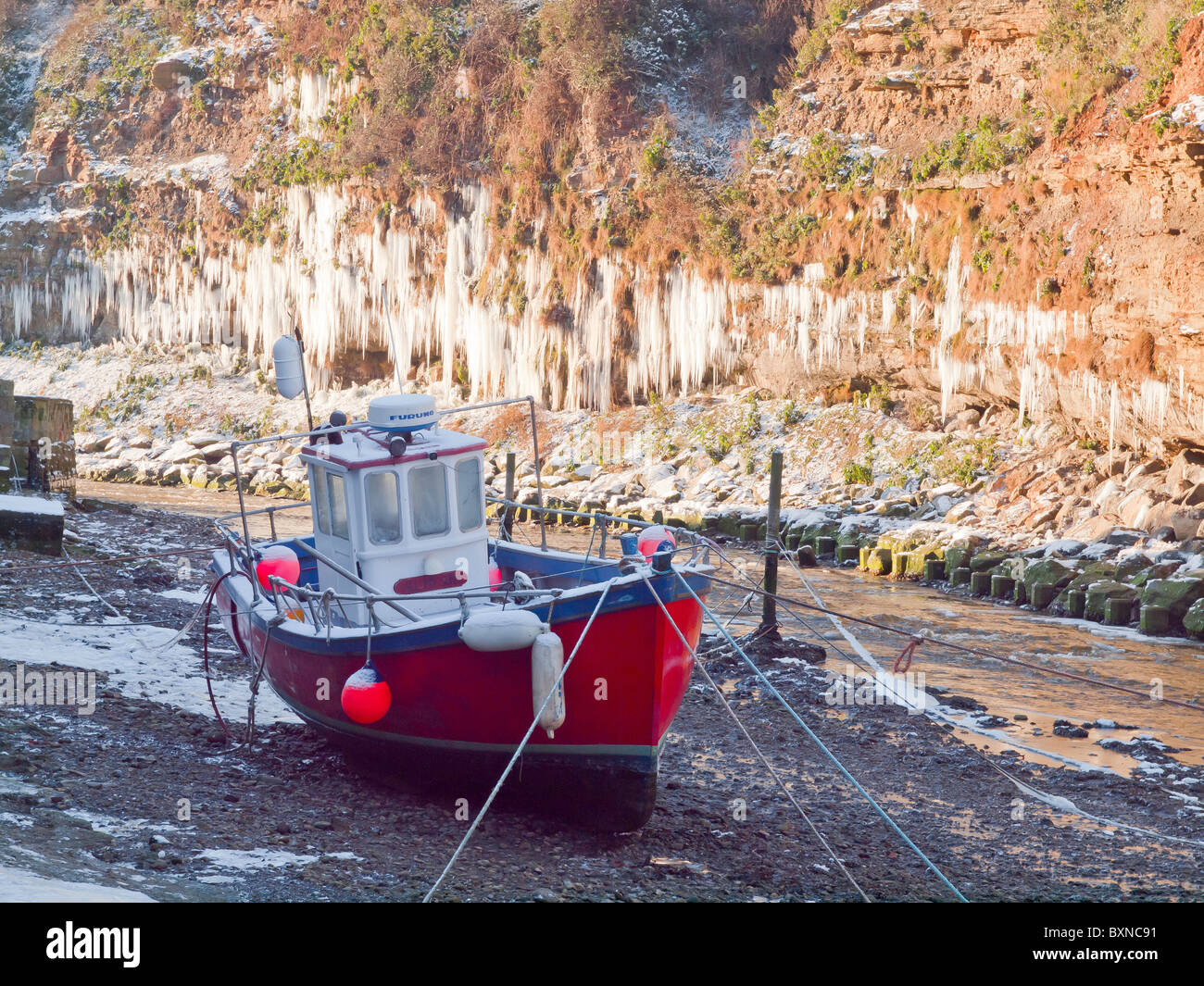 Ice red boat hi-res stock photography and images - Alamy