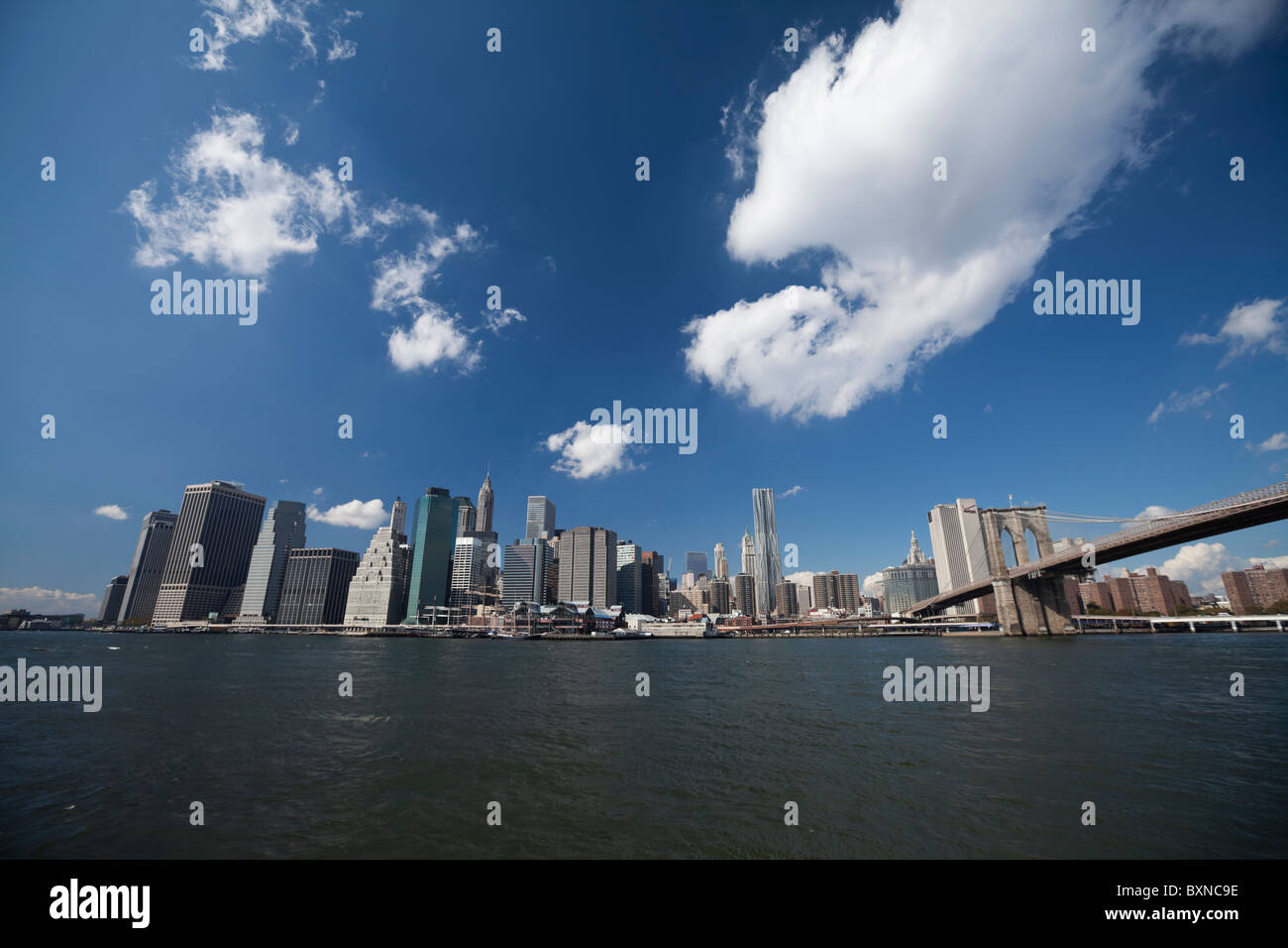 City at noon hi-res stock photography and images - Alamy