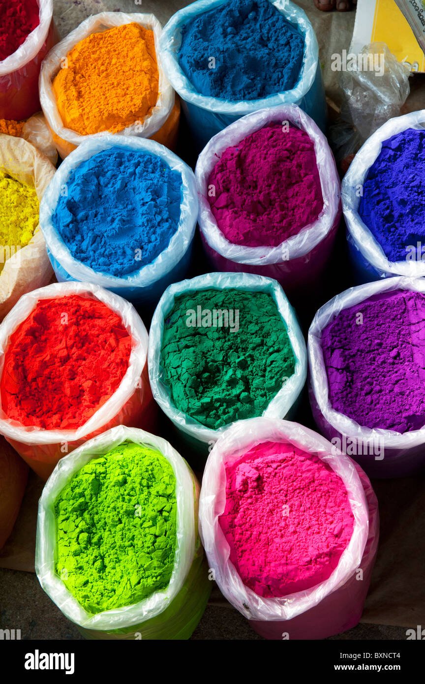 Coloured bags hi-res stock photography and images - Alamy